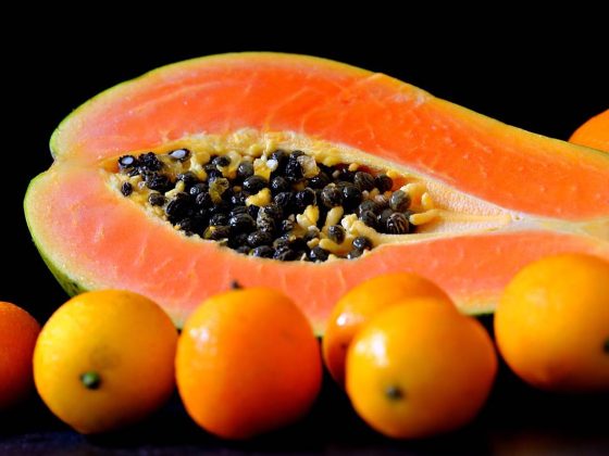 Unbelievable beauty effects of papaya - eat it or wear it - Secretita