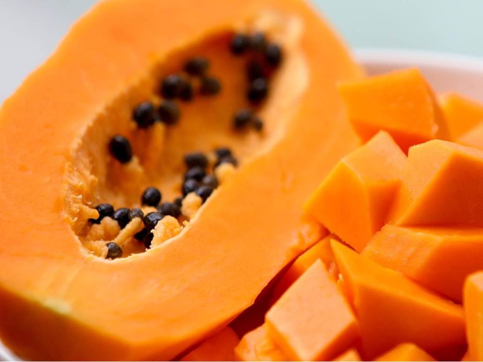 Unbelievable beauty effects of papaya - eat it or wear it - Secretita